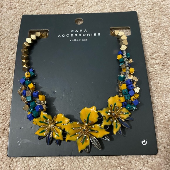 Zara | Jewelry | Zara Flower Necklace | Poshmark